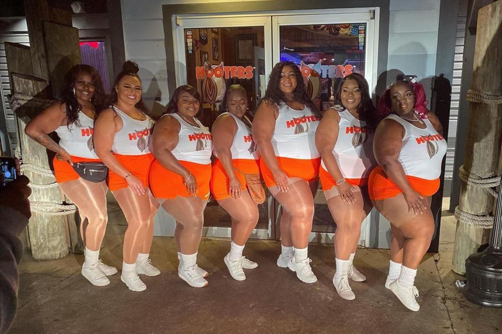 Restaurants like hooters store